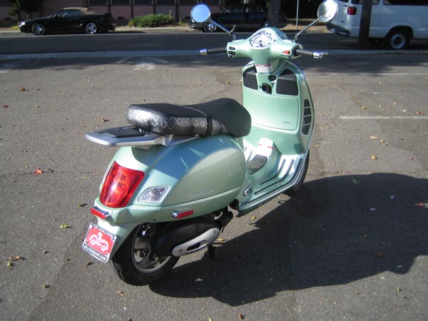 Modern Vespa : Jess's Scooter Stable