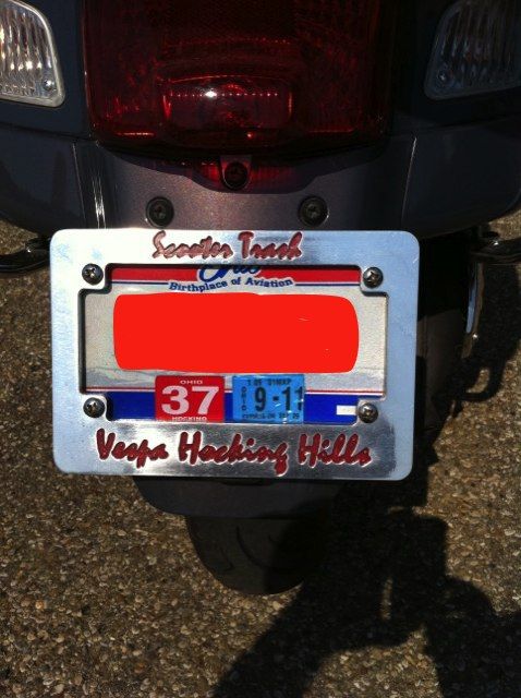 Modern Vespa : License Plate Holder